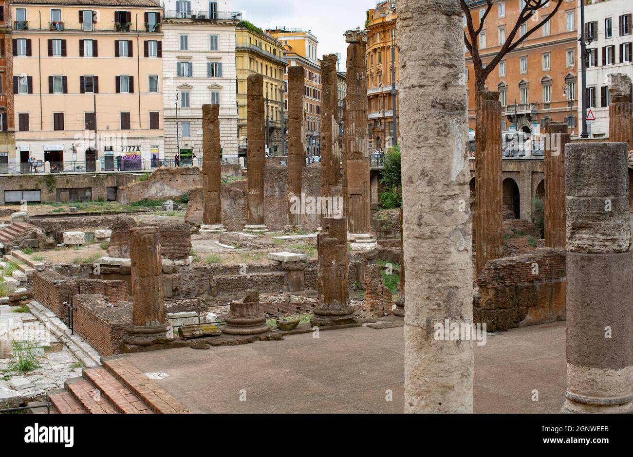 Rome, Area Sacra at Largo Argentina Stock Photo - Alamy