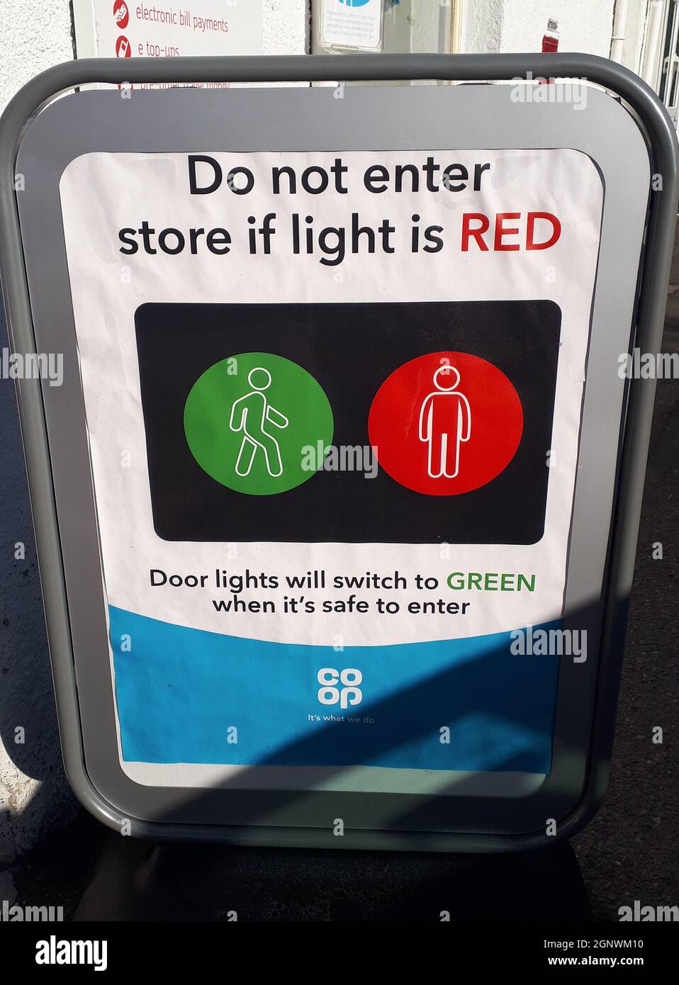 Traffic lights system hi-res stock photography and images - Alamy