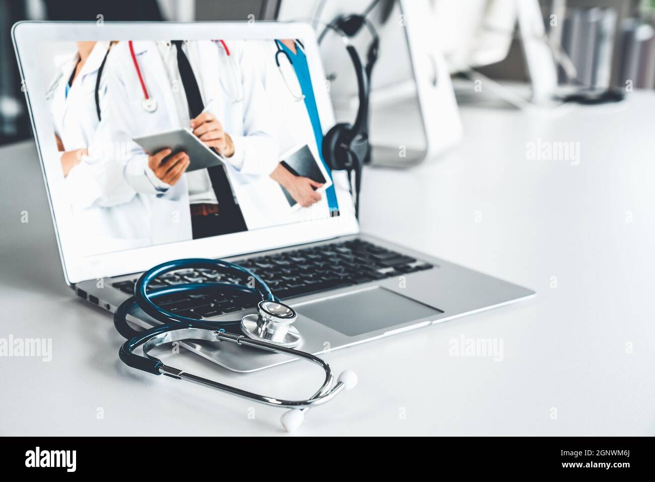 Tele conferencing hi-res stock photography and images - Alamy