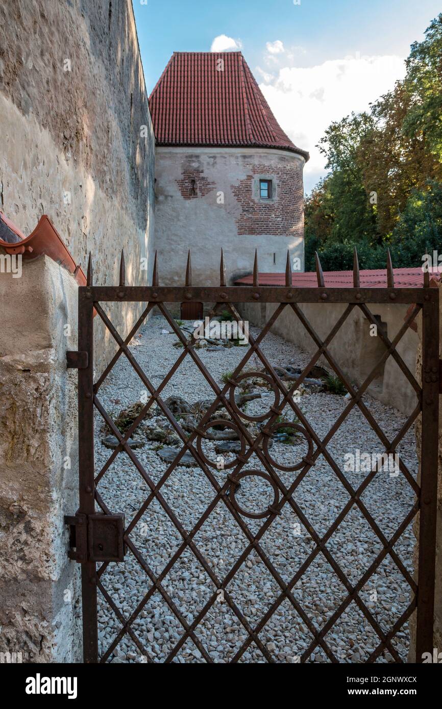 High city wall hi-res stock photography and images - Alamy