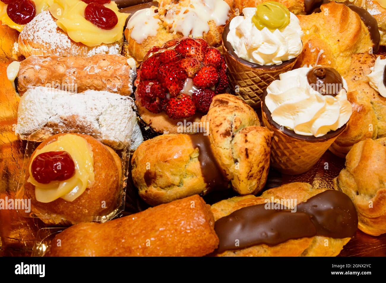 Typical Neapolitan Desserts Stock Photo - Alamy