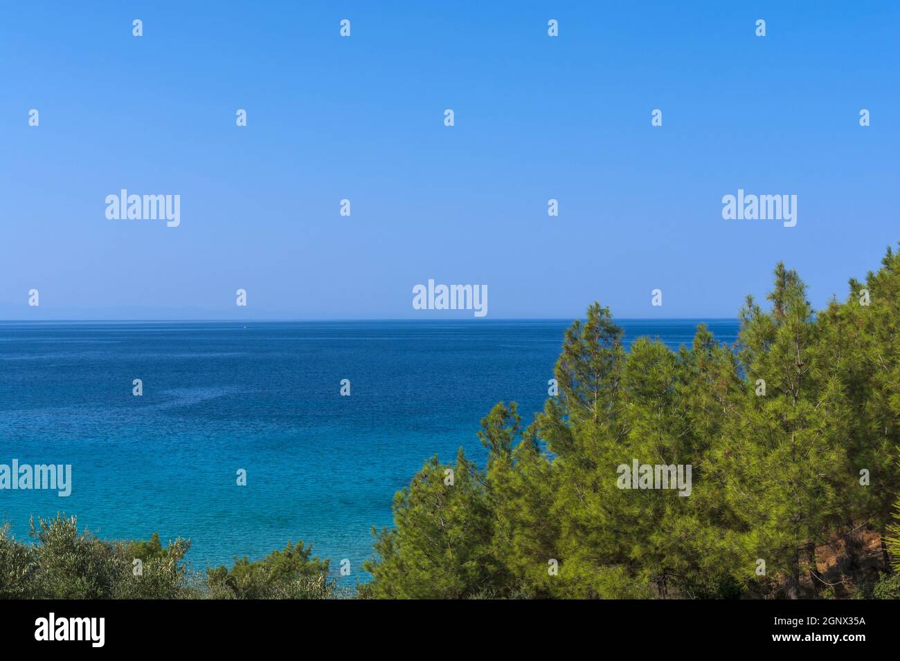 Big Atlantic amazing ocean with clear sky Stock Photo - Alamy
