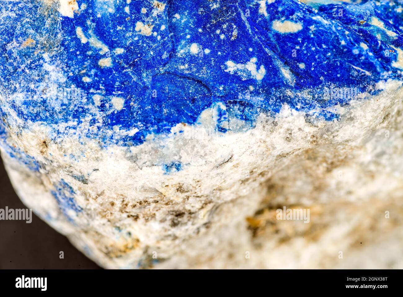 Lapis lazuli stone hi-res stock photography and images - Alamy