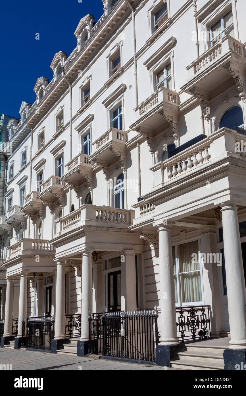 Regency Georgian terraced town house homes and apartments in Kensington ...