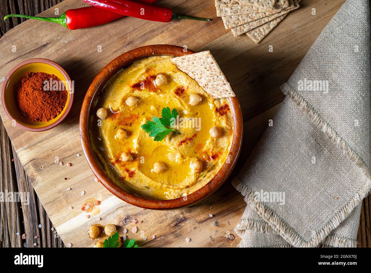 Delicious hummus paste with lemon and chilli Stock Photo - Alamy