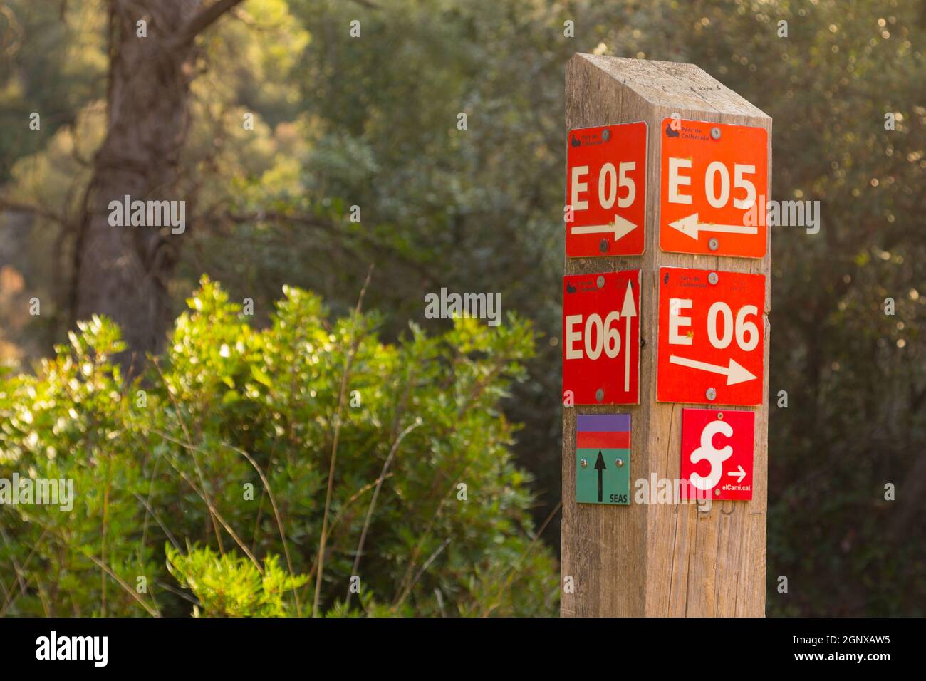 signposting of mountain roads Stock Photo - Alamy