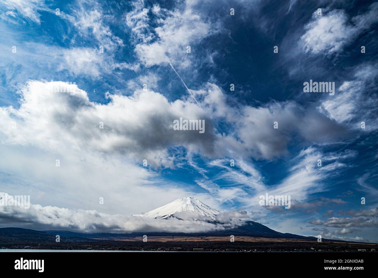 Mount Fuji and majestic sky (taken from Lake Yamanaka). Shooting Location: Yamanashi Prefecture ...