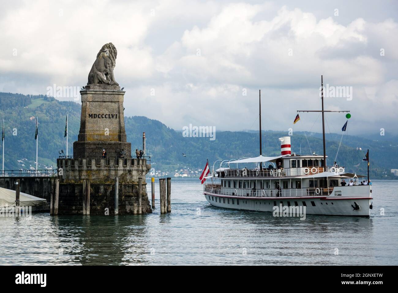 Lindau is a major town and island on the eastern side of Lake Constance ...