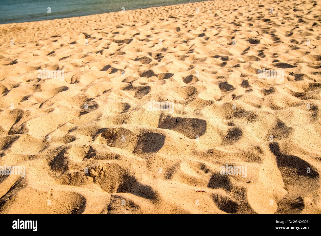 Sand of a beach with patterns Stock Photo - Alamy