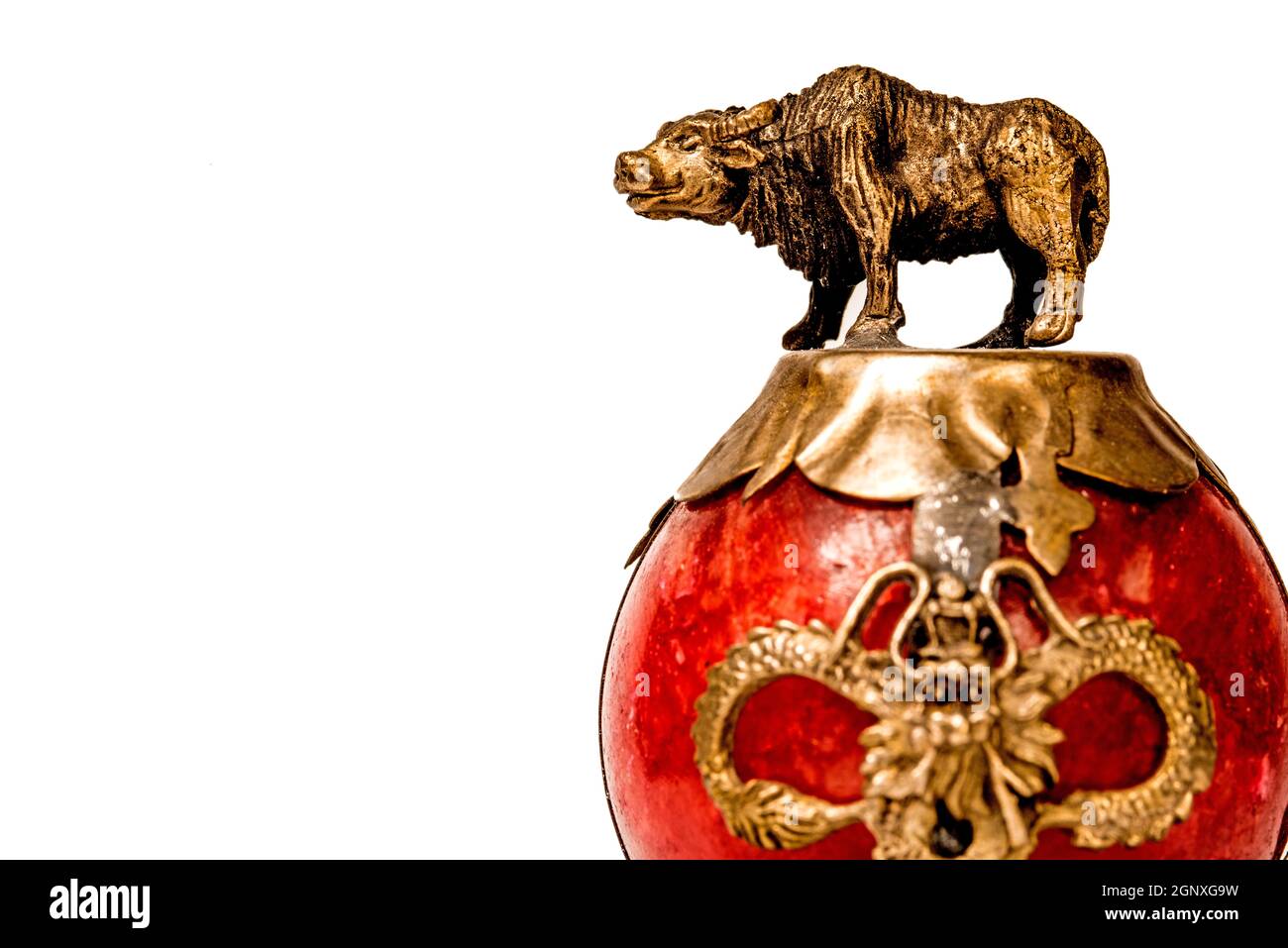 Metal ox 2021 hi-res stock photography and images - Alamy