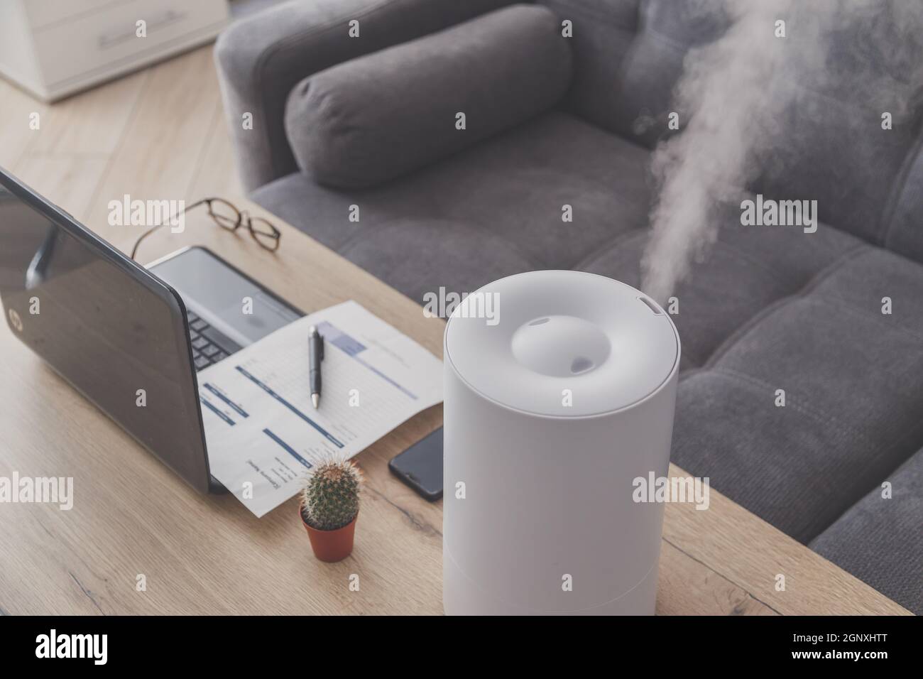 Relative humidity hi-res stock photography and images - Alamy