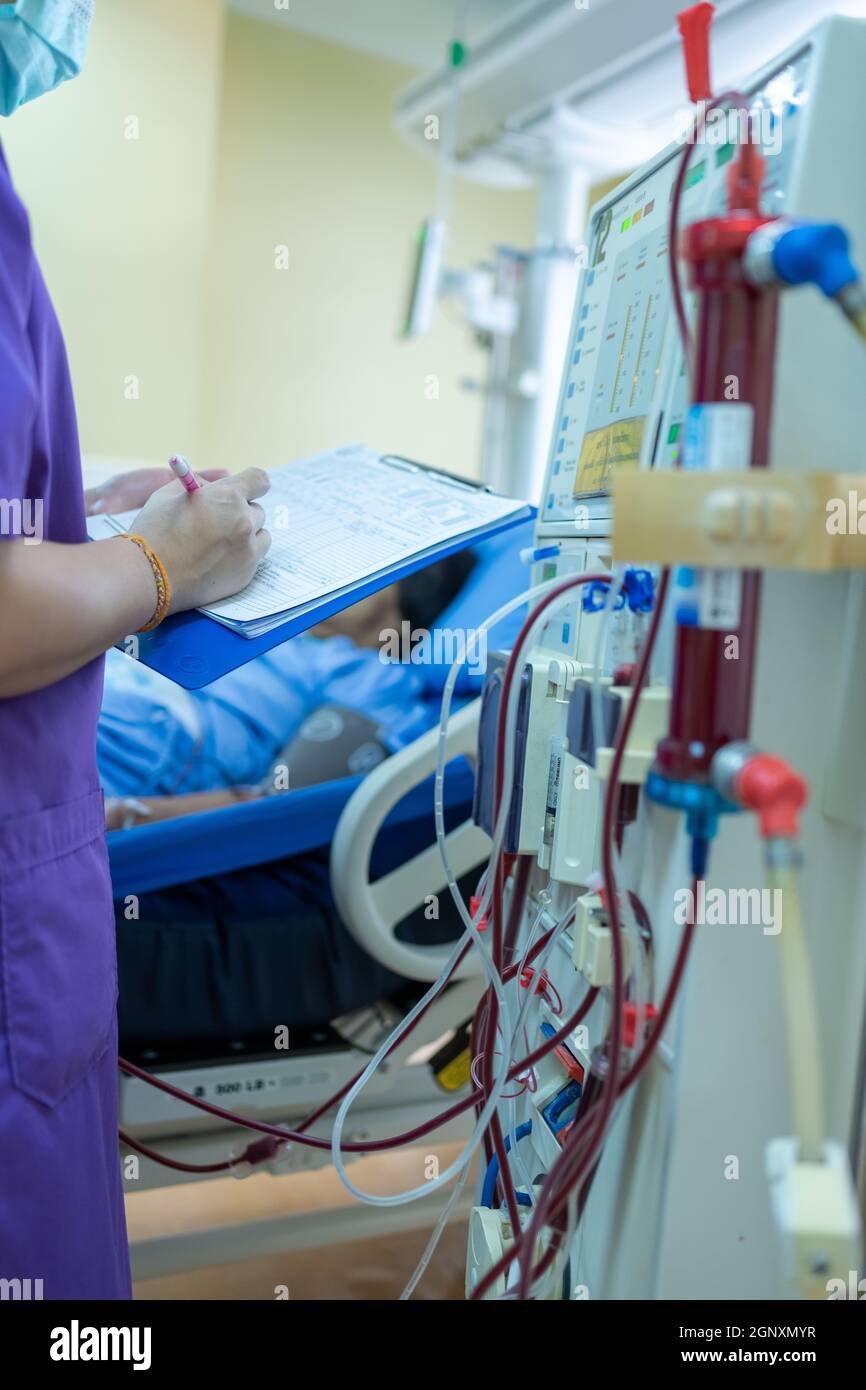 Continuous renal replacement therapy hi-res stock photography and ...
