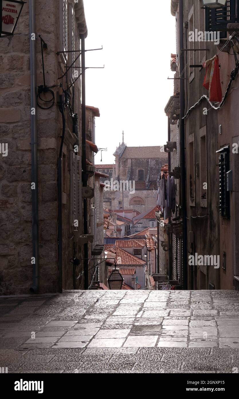 Narrow street inside dubrovnik hi-res stock photography and images - Alamy