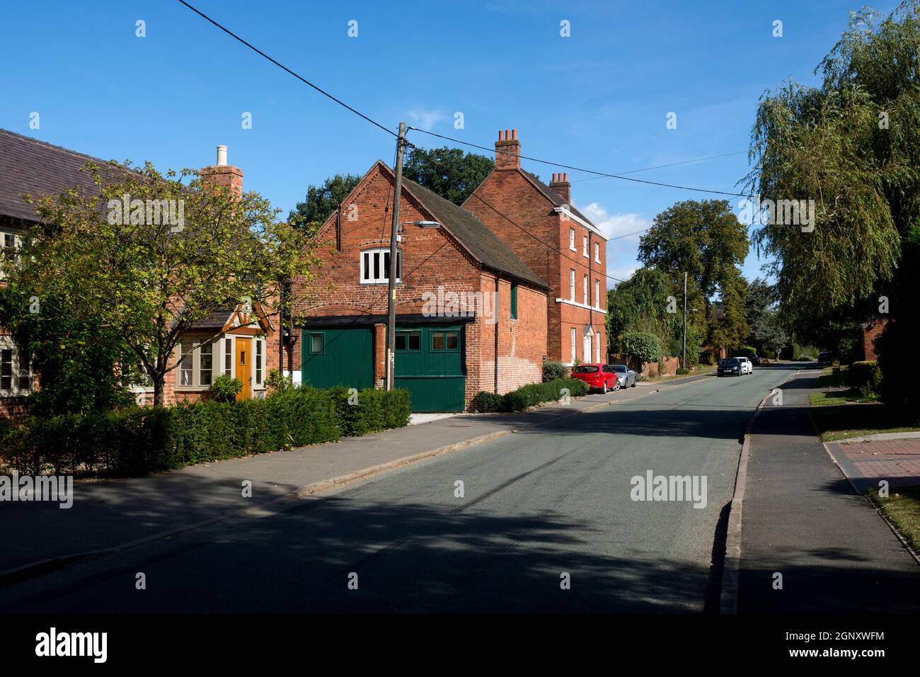 England uk village villages hi-res stock photography and images - Alamy