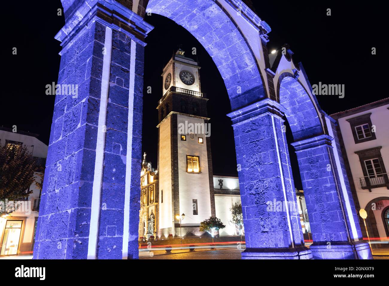The historical entrance (Portas da Cidade) to the village of Ponta ...