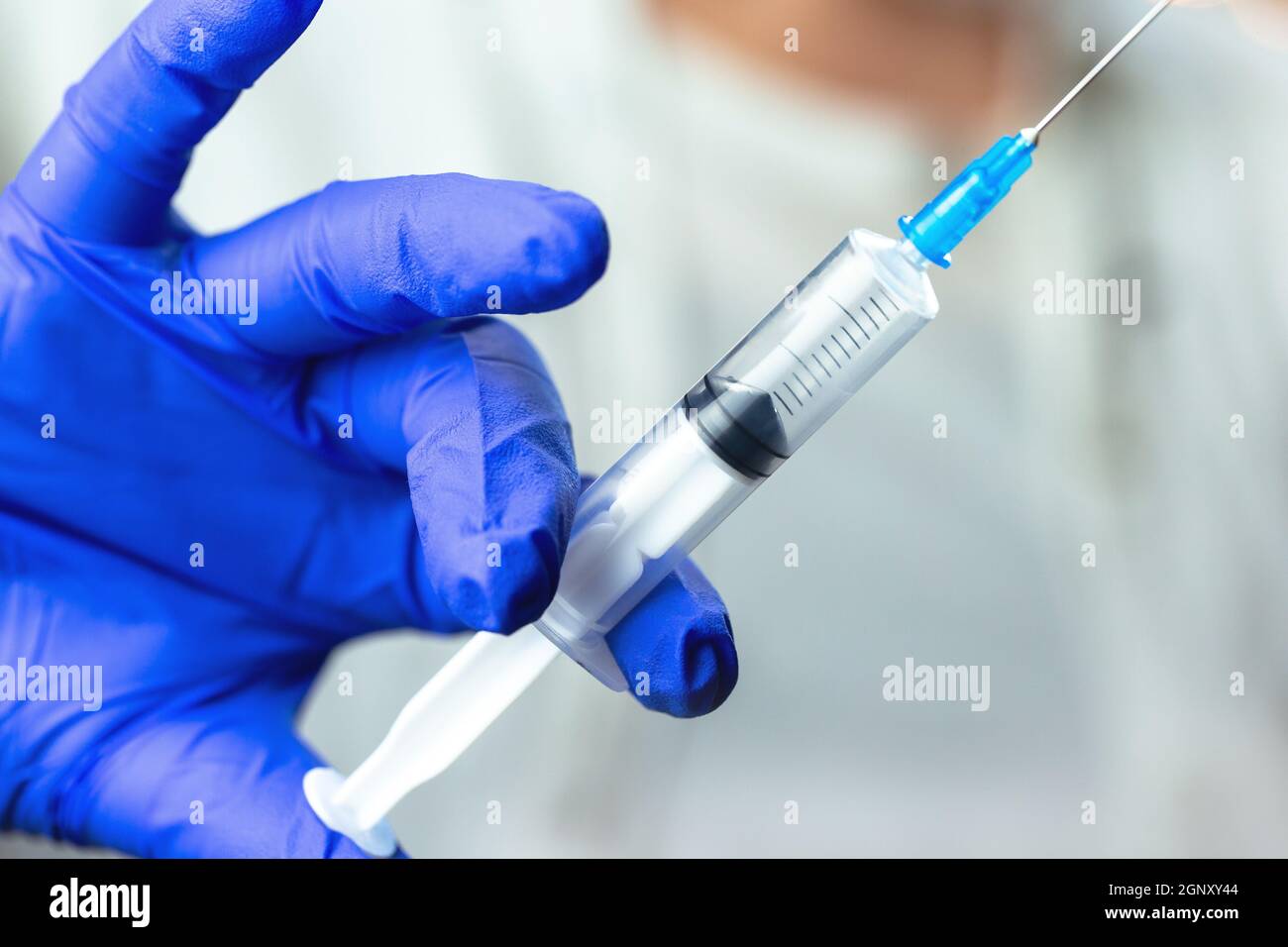 Baby intramuscular injection hi-res stock photography and images - Alamy