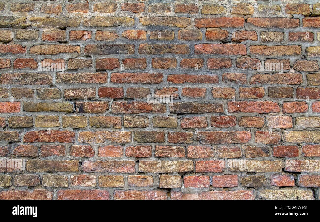 full frame weathered rundown brick wall background Stock Photo - Alamy