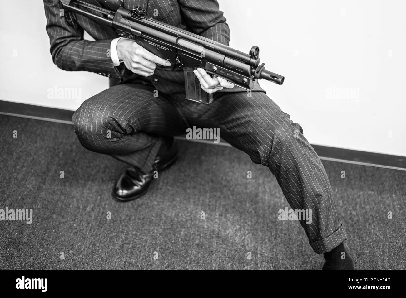 Tokyo japan japan shooting rifle hi-res stock photography and images ...