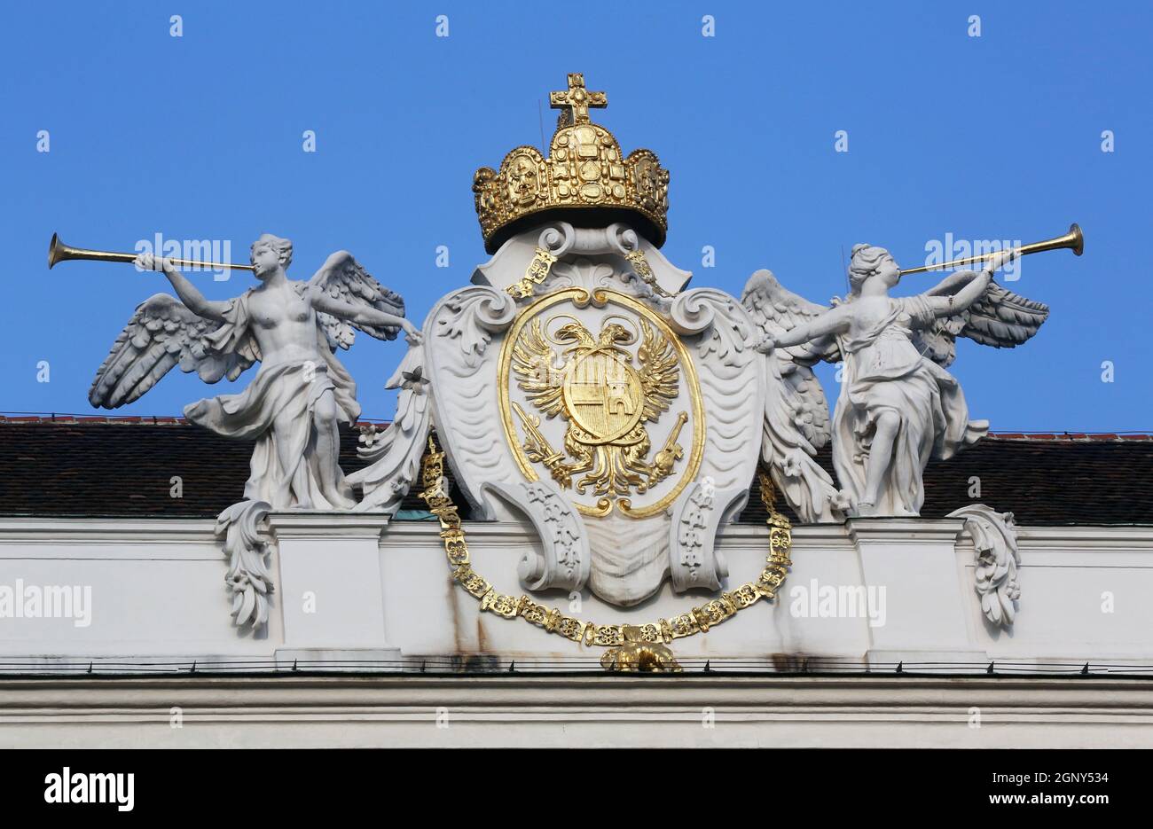 Architectural artistic decorations on Hofburg palace, Vienna Stock ...