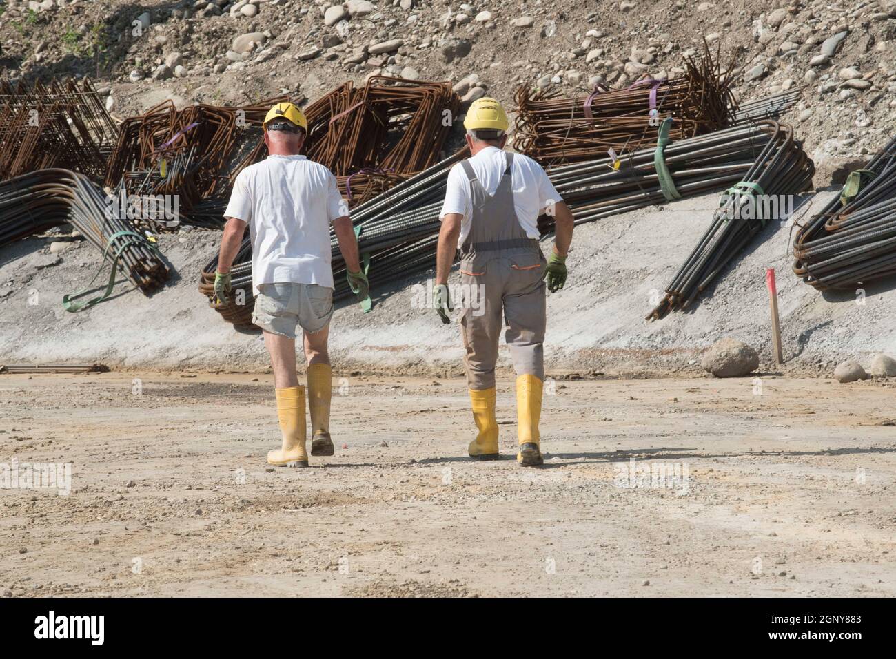 Employee employees worker workers facility hi-res stock photography and ...