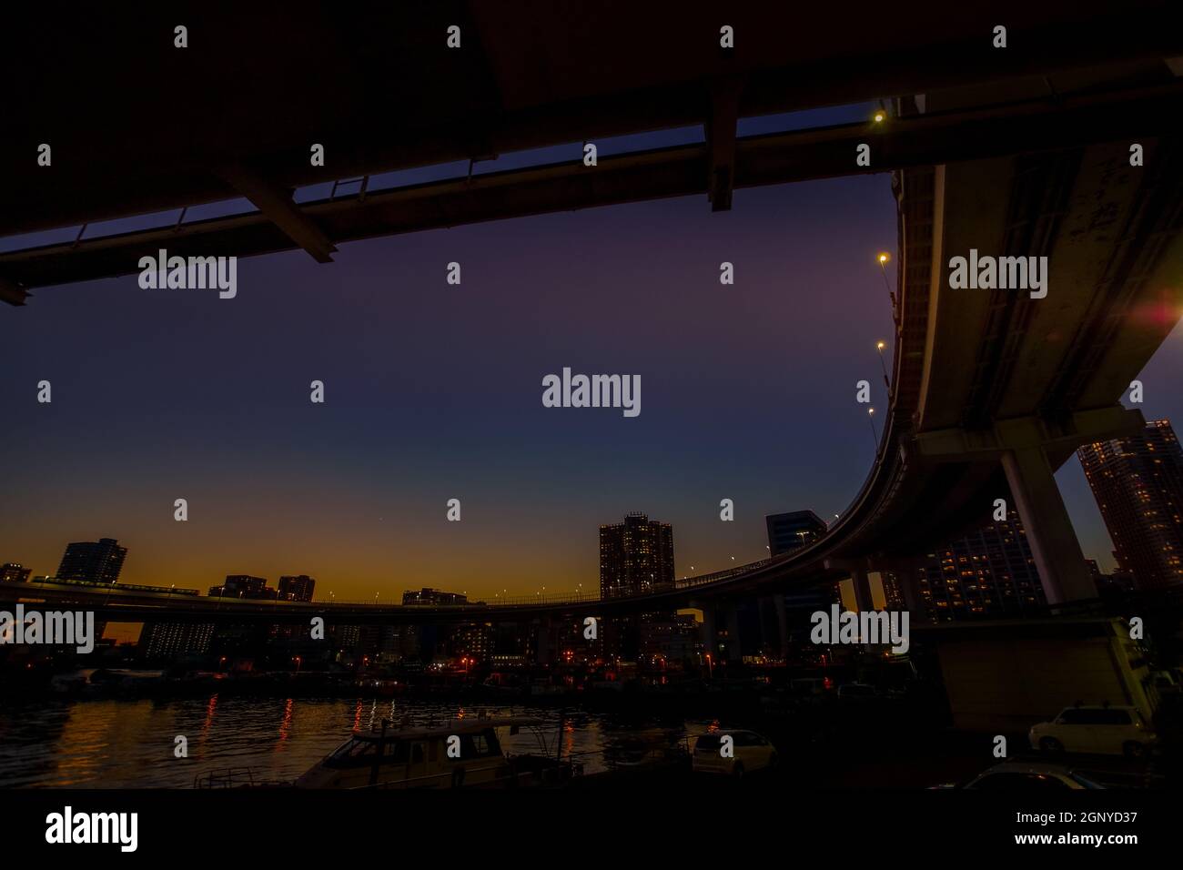 Bayshore Route and Tokyo sunset. Shooting Location: Tokyo metropolitan ...