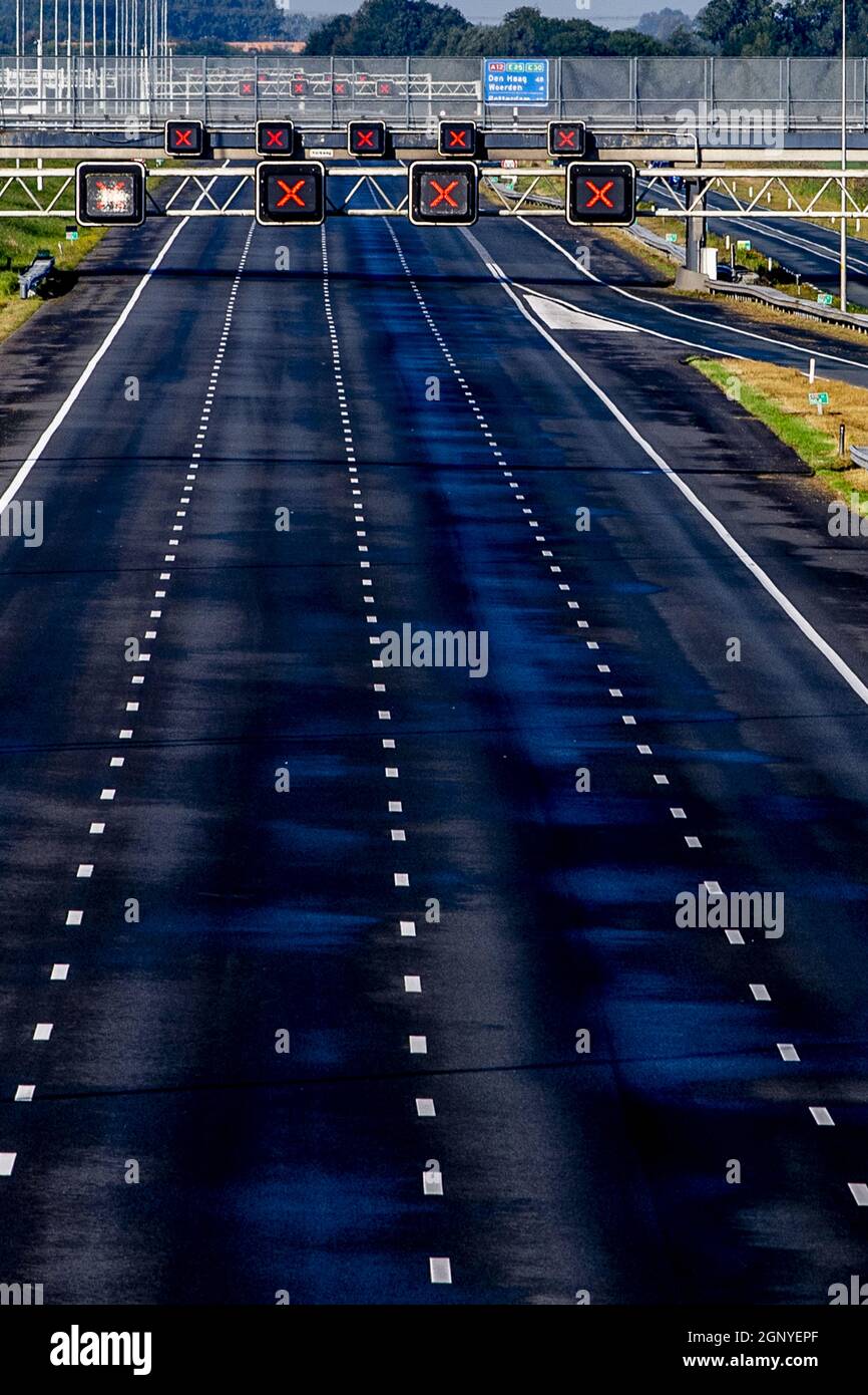 The A12 will be closed to all traffic. The highway to The Hague will be ...