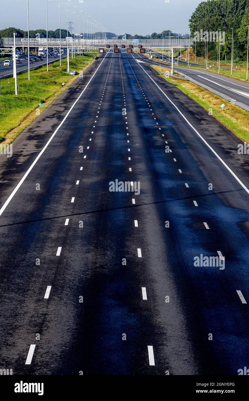 The A12 will be closed to all traffic. The highway to The Hague will be ...