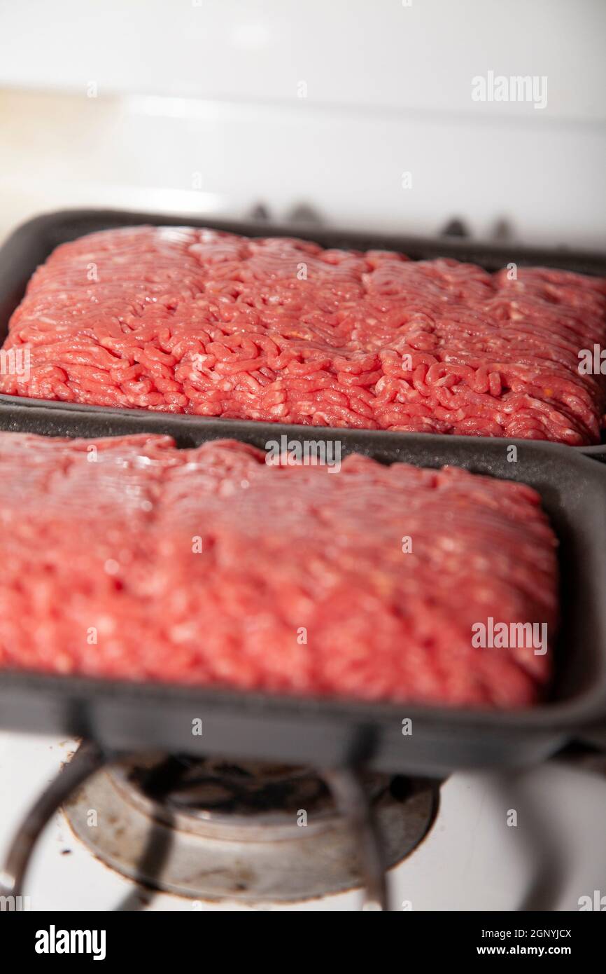 Ground beef prep hi-res stock photography and images - Alamy