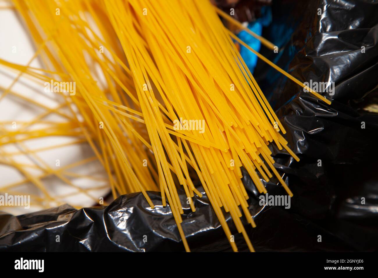 Uneaten food waste bin hi-res stock photography and images - Alamy