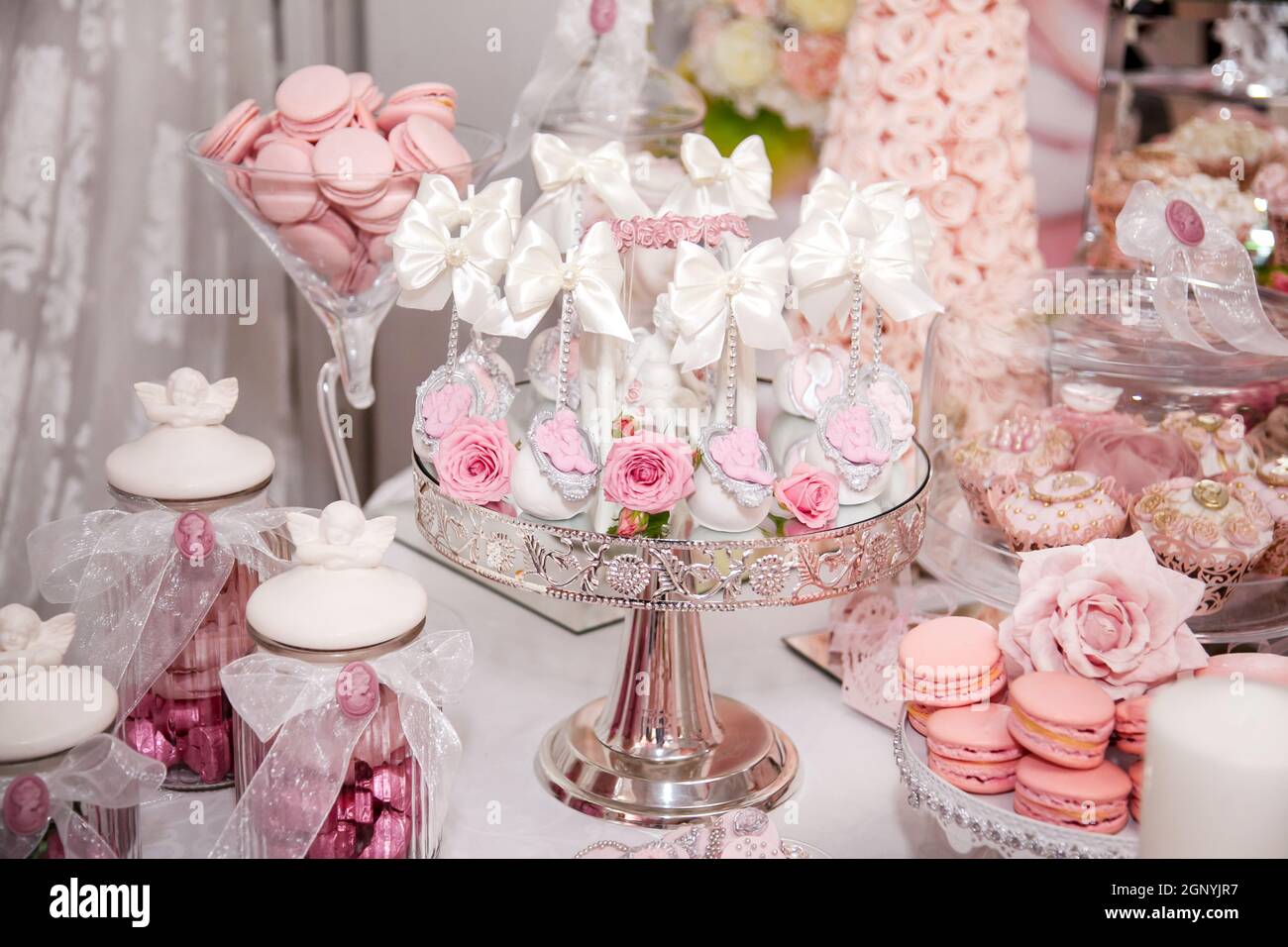 Candy Bar Cake Pops