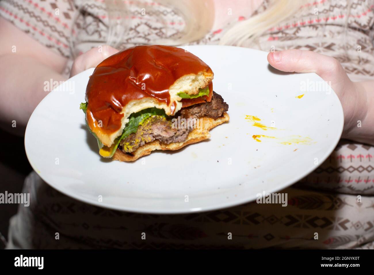 Well done hamburger hi-res stock photography and images - Alamy