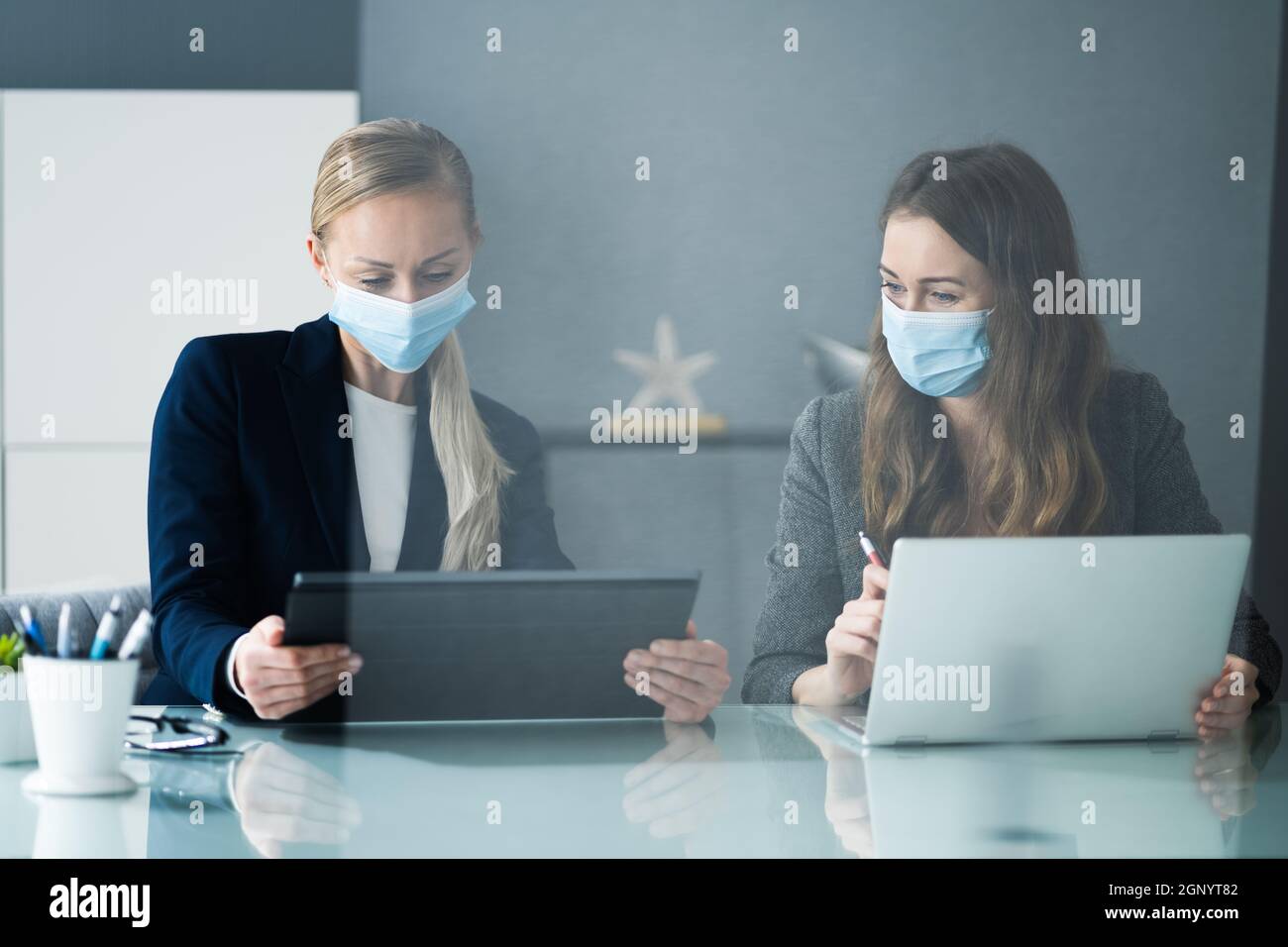 Business Analyst Workers Working At Office Desk With Face Mask Stock ...