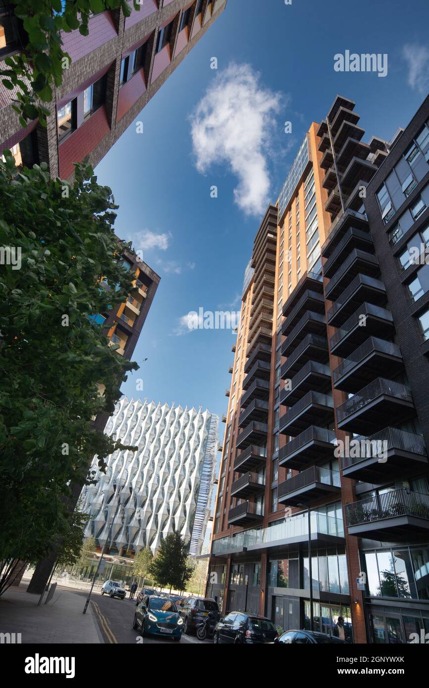 Nine elms lane skyline hi-res stock photography and images - Alamy