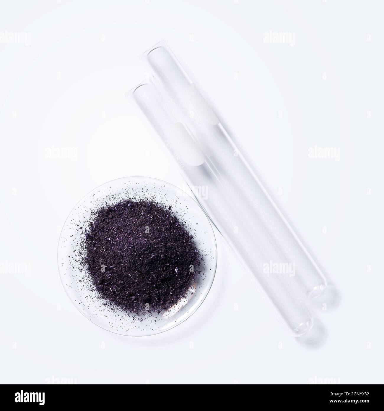 Potassium permanganate crystal hi-res stock photography and images - Alamy