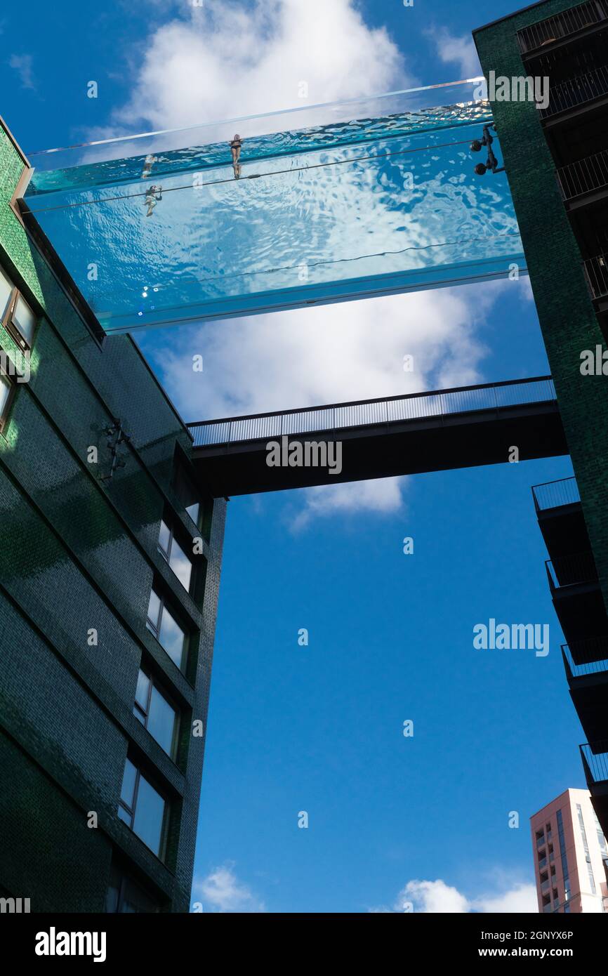 The Sky Pool, Embassy Gardens, EcoWorld Ballymore, Nine Elms ...