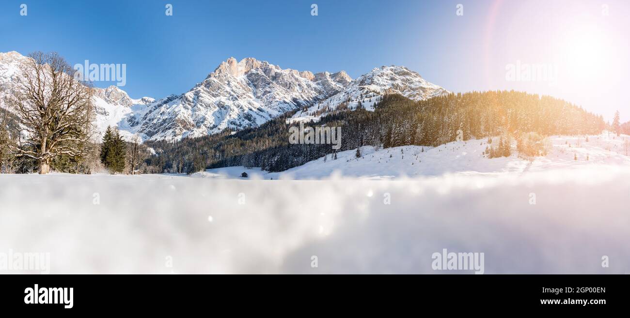 Beautiful idyllic winter landscape: stunning mountain range, snowy ...