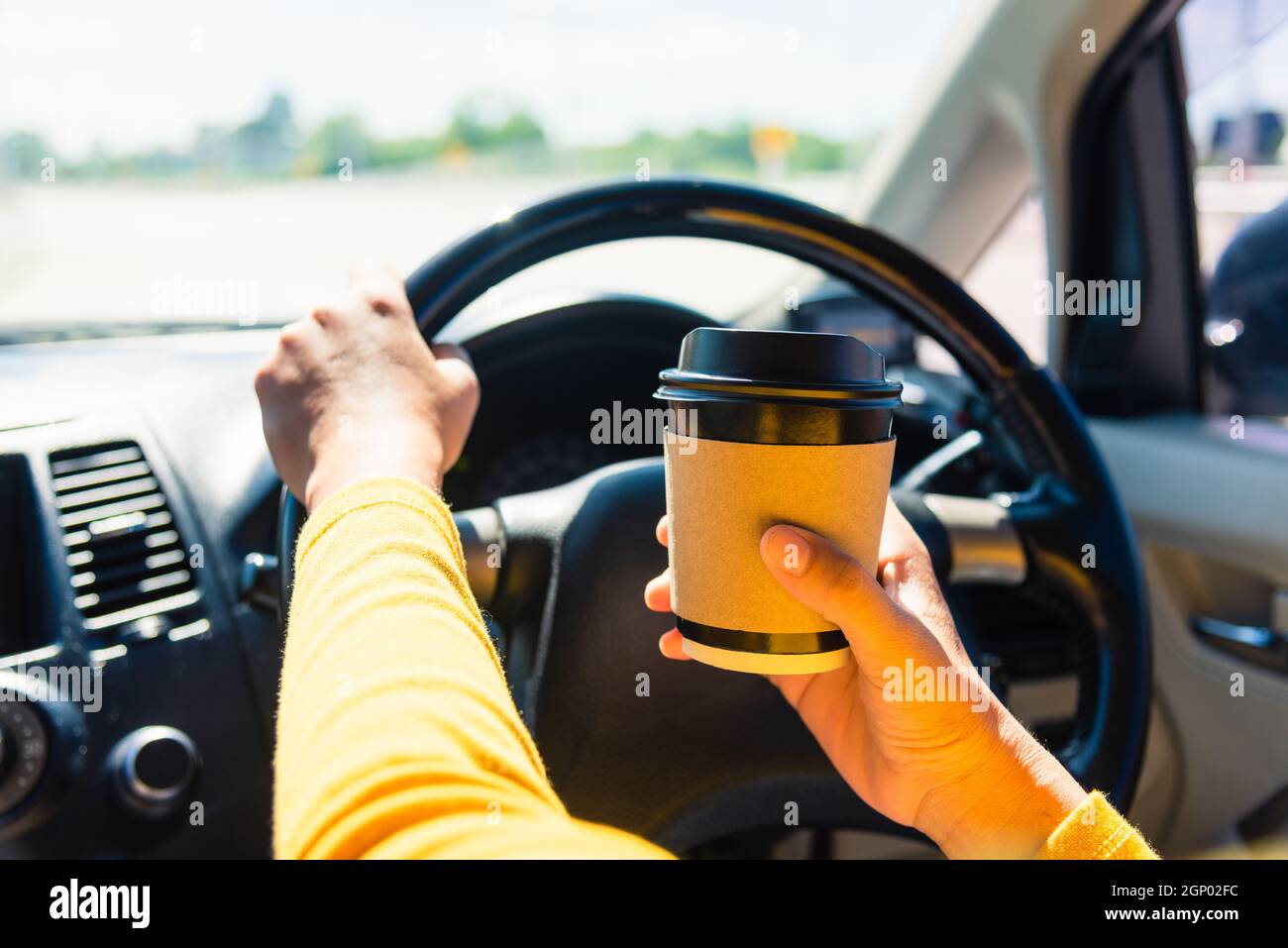 Car going fast on highway hi-res stock photography and images - Alamy