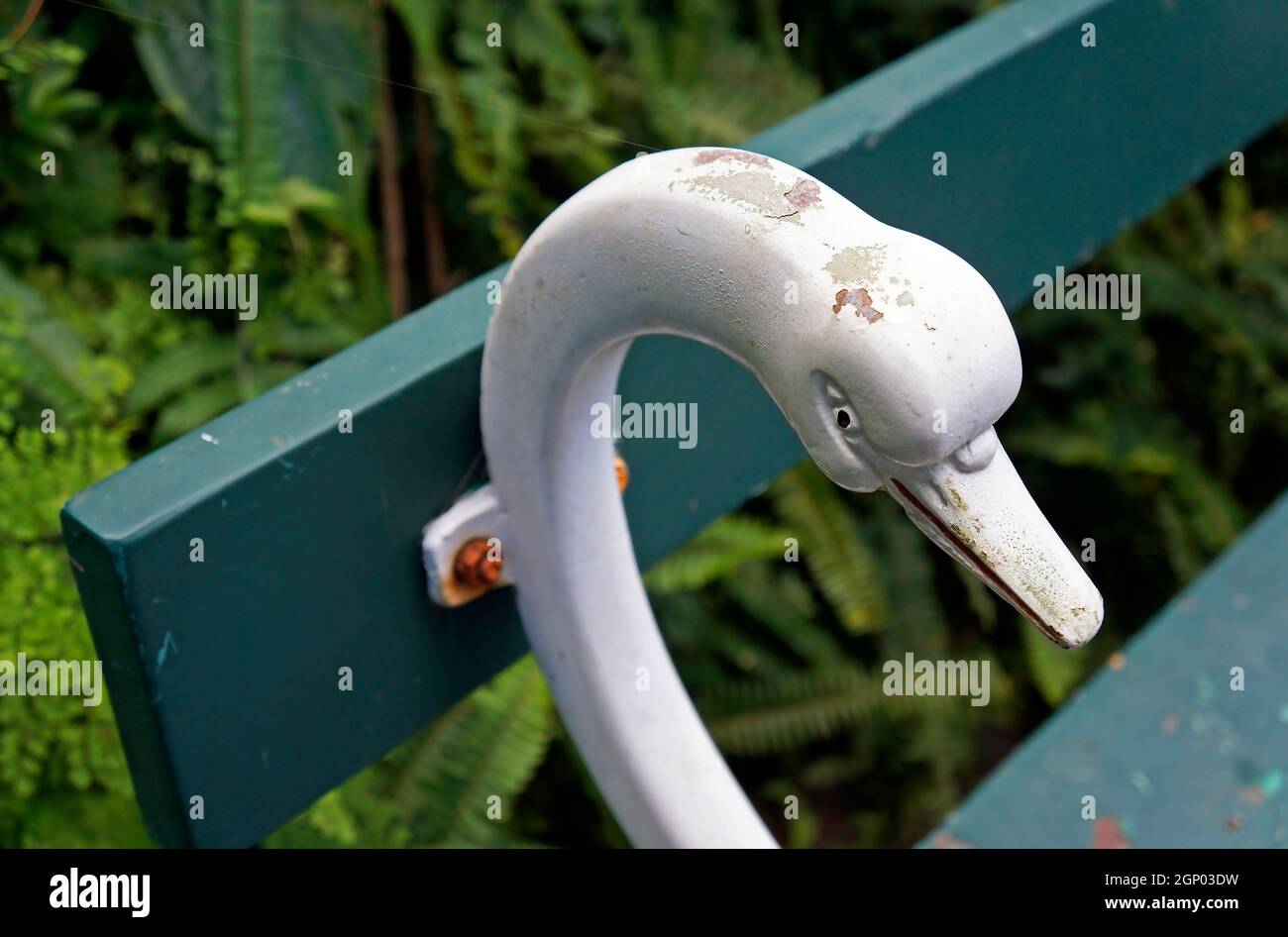 Swan, garden bench detail Stock Photo - Alamy