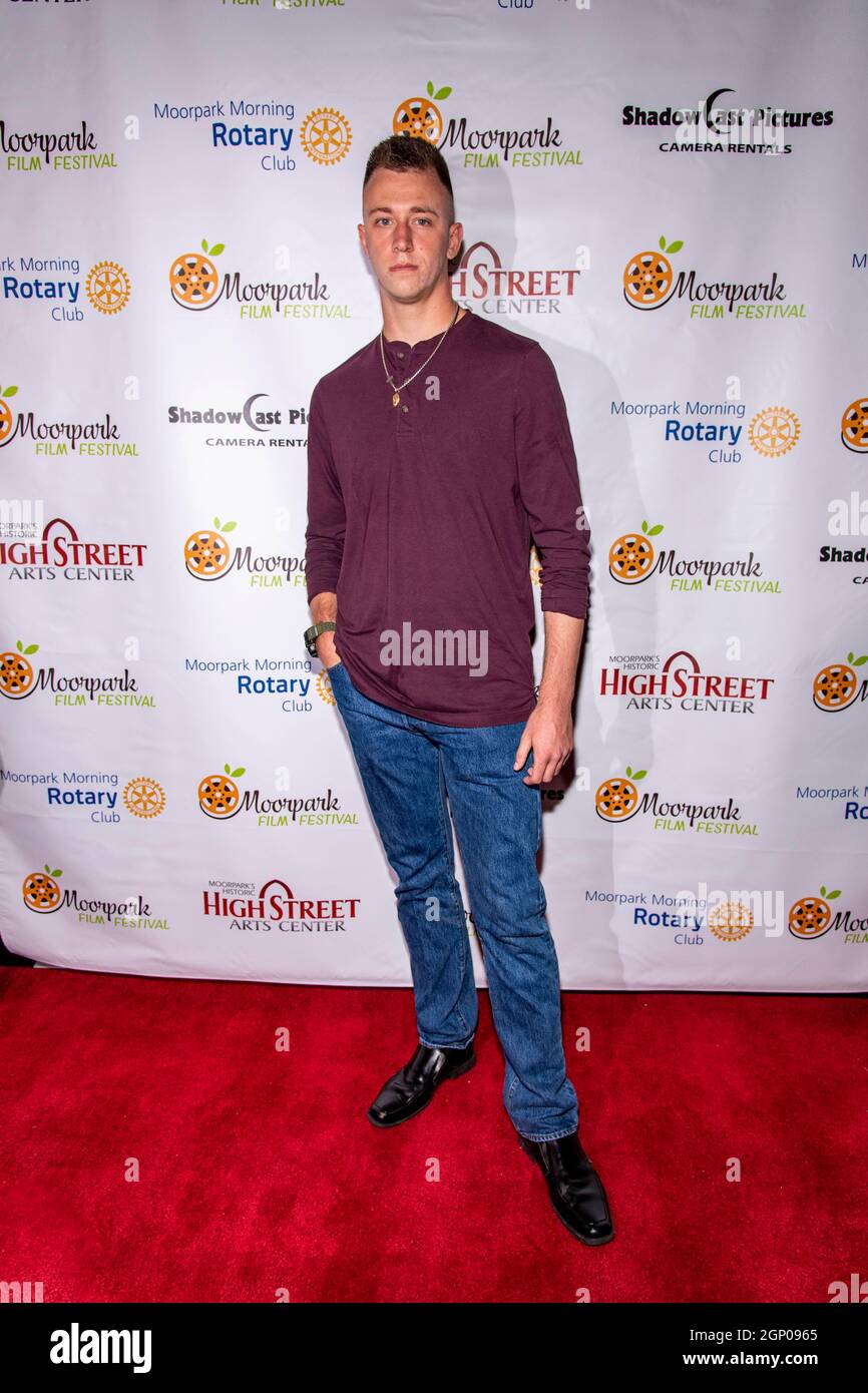 Suzanne delaurentiis productions hi-res stock photography and images ...