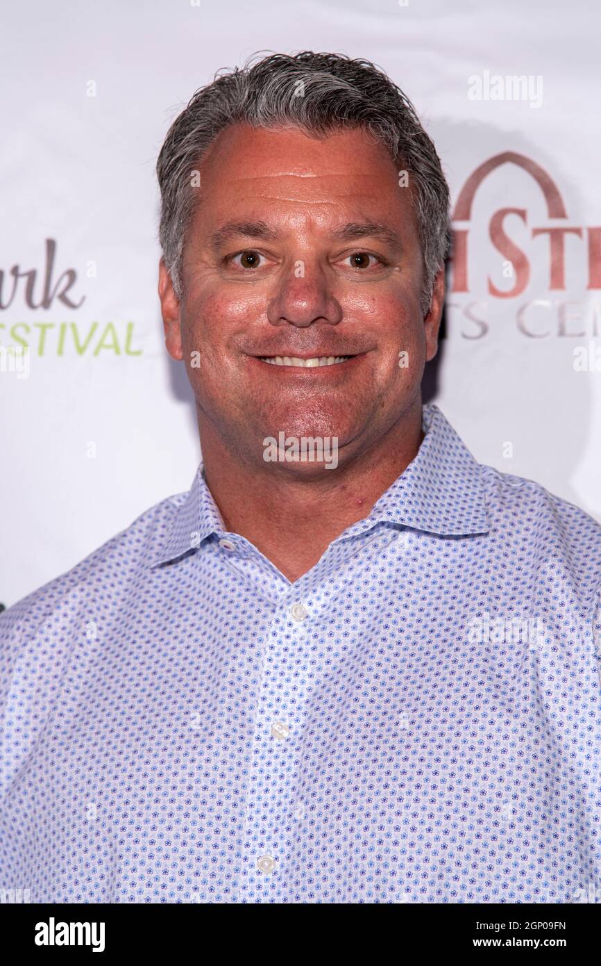 Jimmy Glover attends Suzanne DeLaurentiis Productions Film Premiere ...
