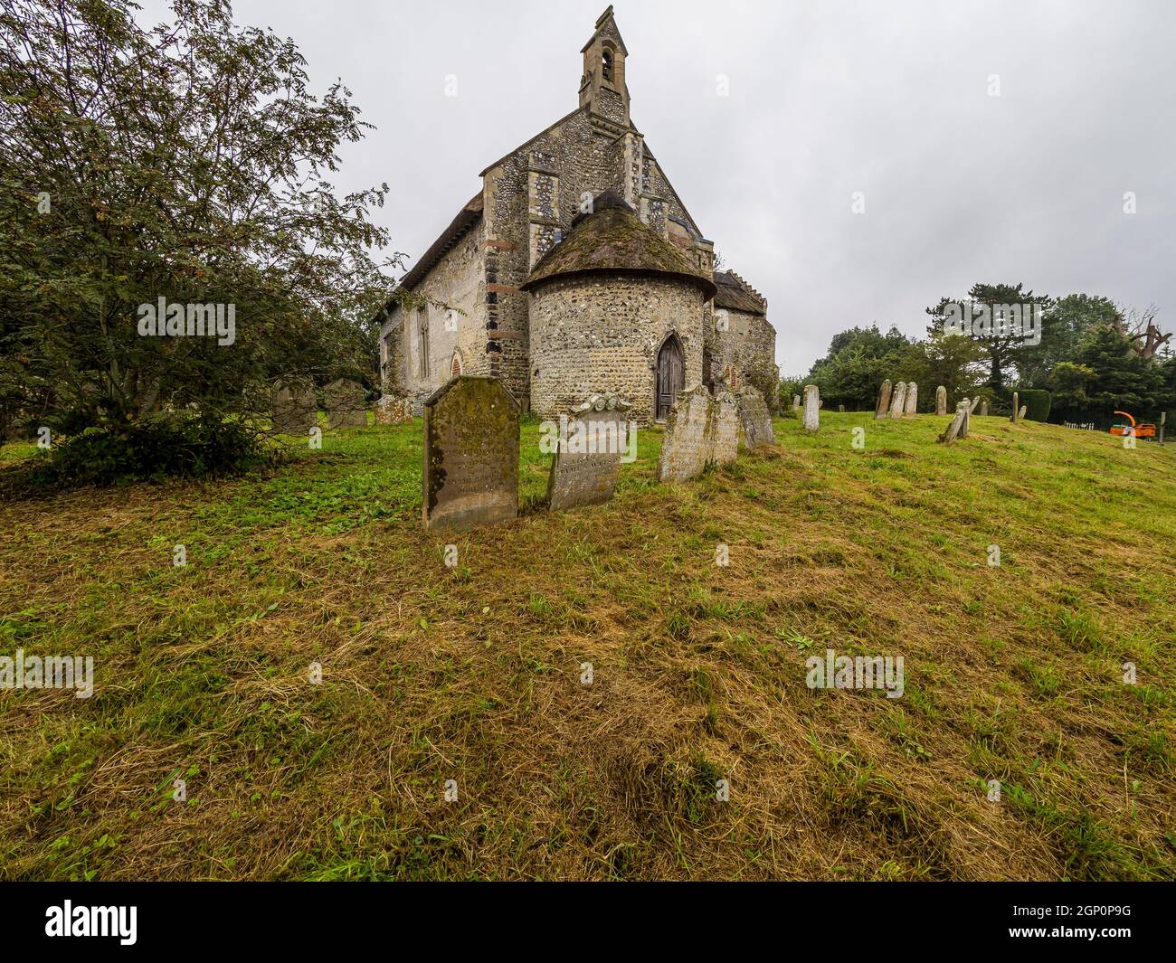 Thatched roof church of St Lawrence in Ingworth, Norfolk, England Stock ...