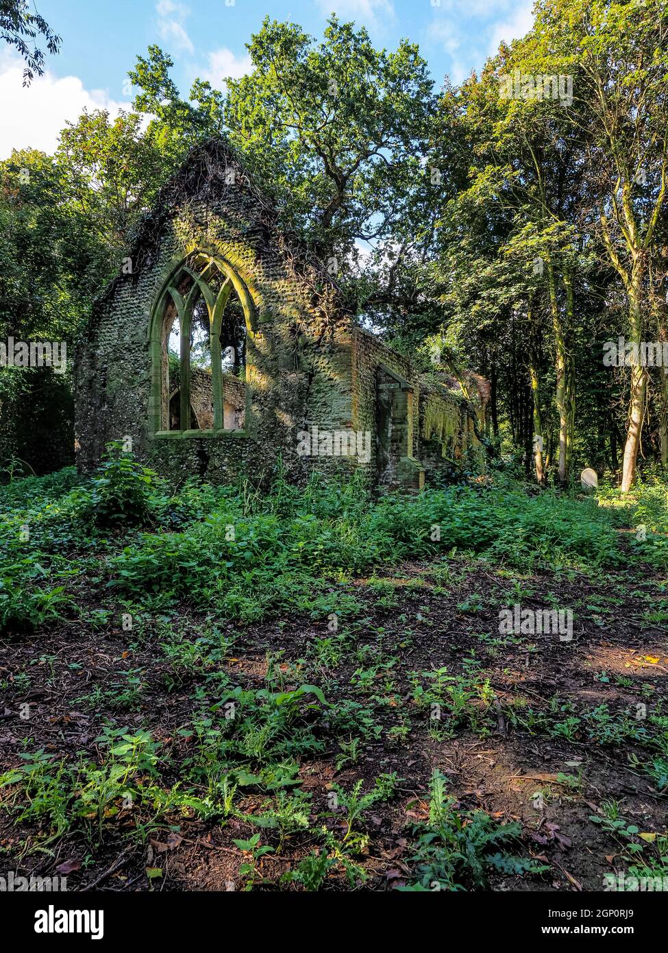 The ruins of St John's church in Croxton, England Stock Photo - Alamy