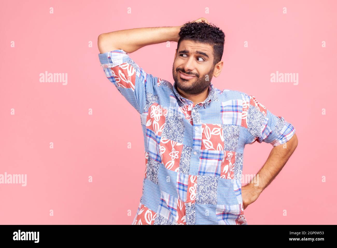 Man scratching his chin hi-res stock photography and images - Alamy