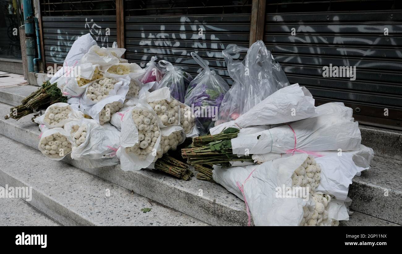 BOKAY Fresh Flower Delivery left on the Shop Keepers Door Steps Bangkok ...