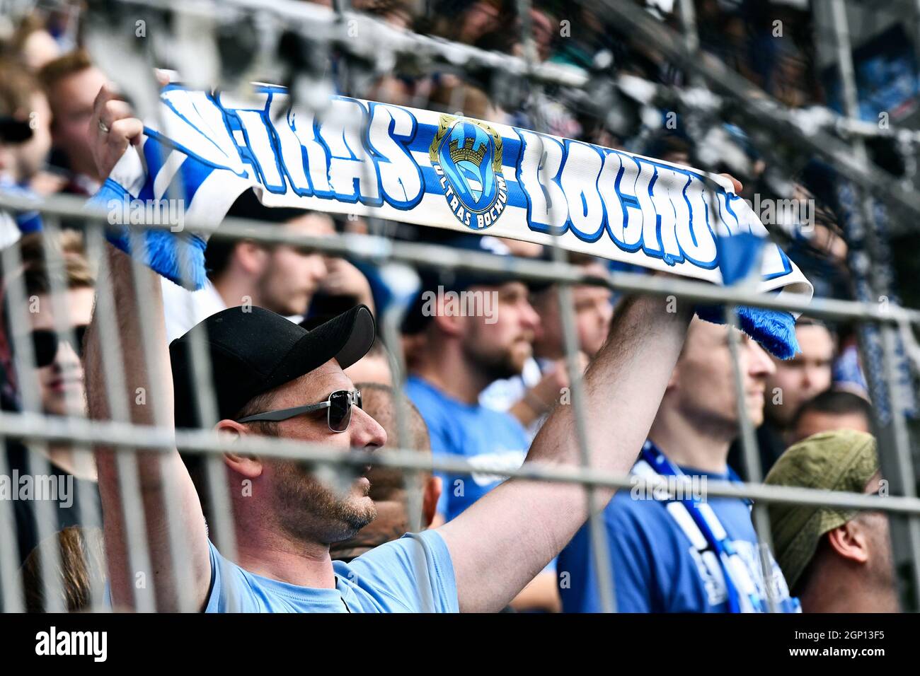 Vonovia Ruhrstadion Bochum, VfL Bochum fans hold up their fan scarves ...