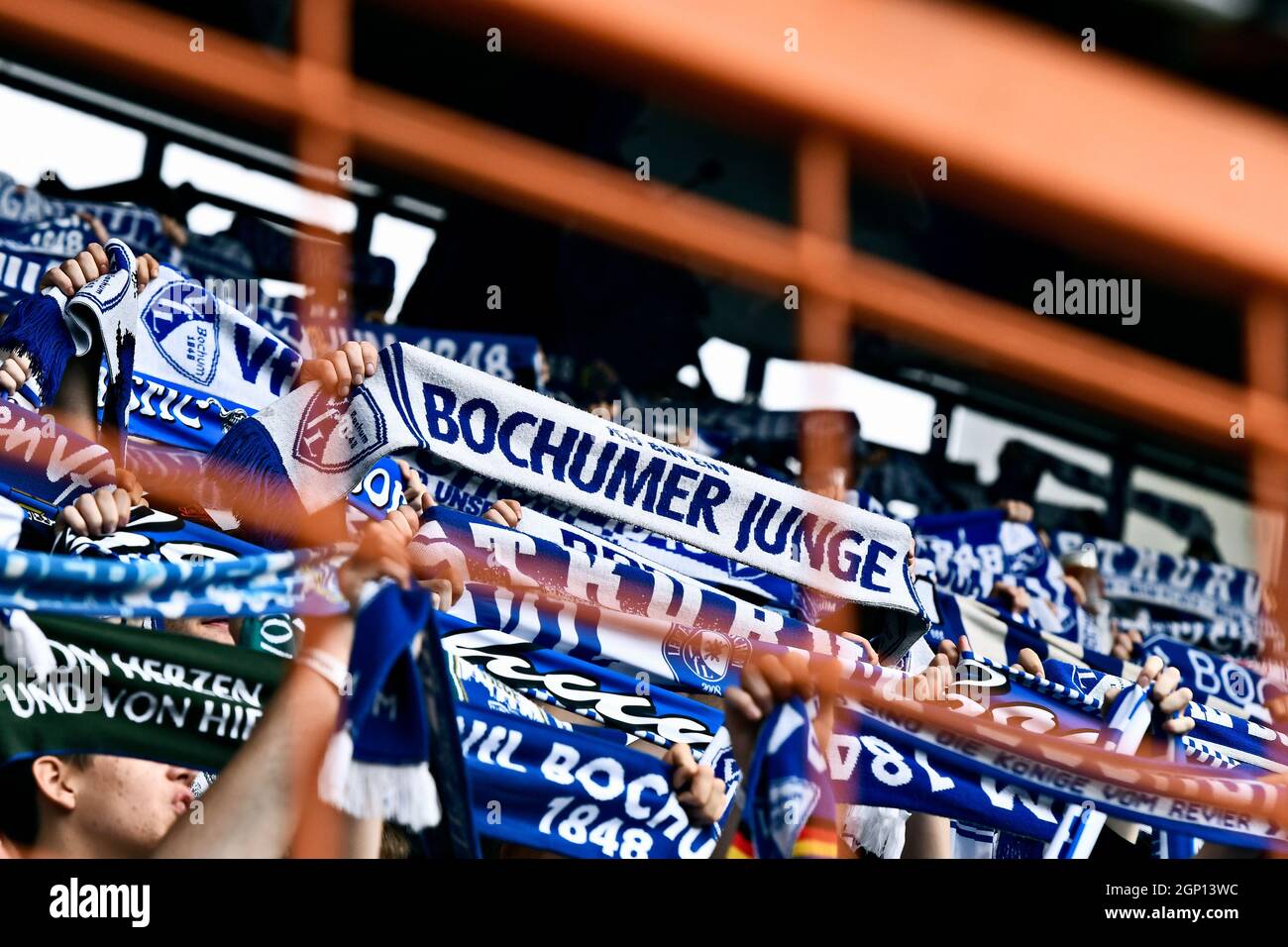 Vfl bochum fans hi-res stock photography and images - Alamy