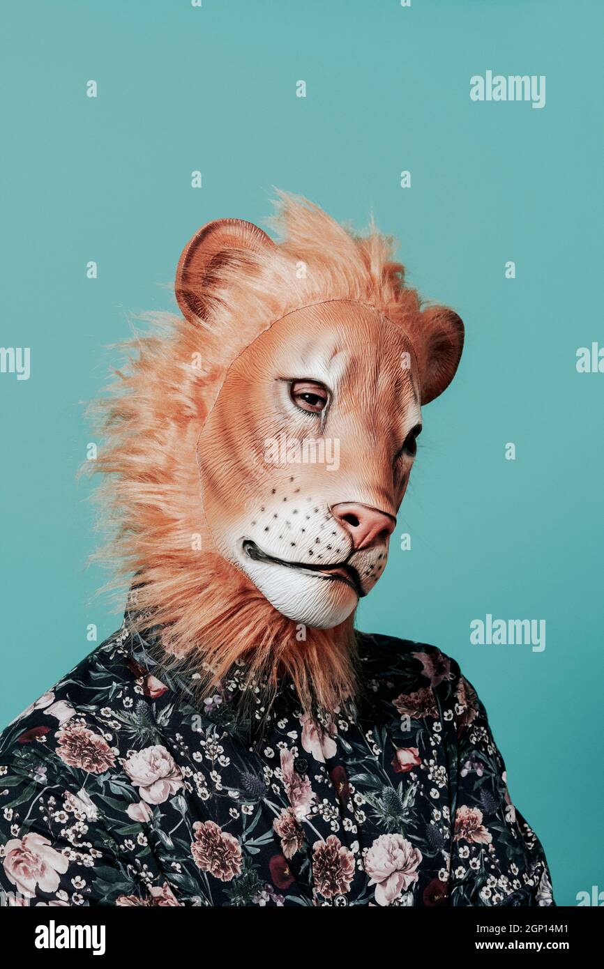 Disguise animal hi-res stock photography and images - Alamy