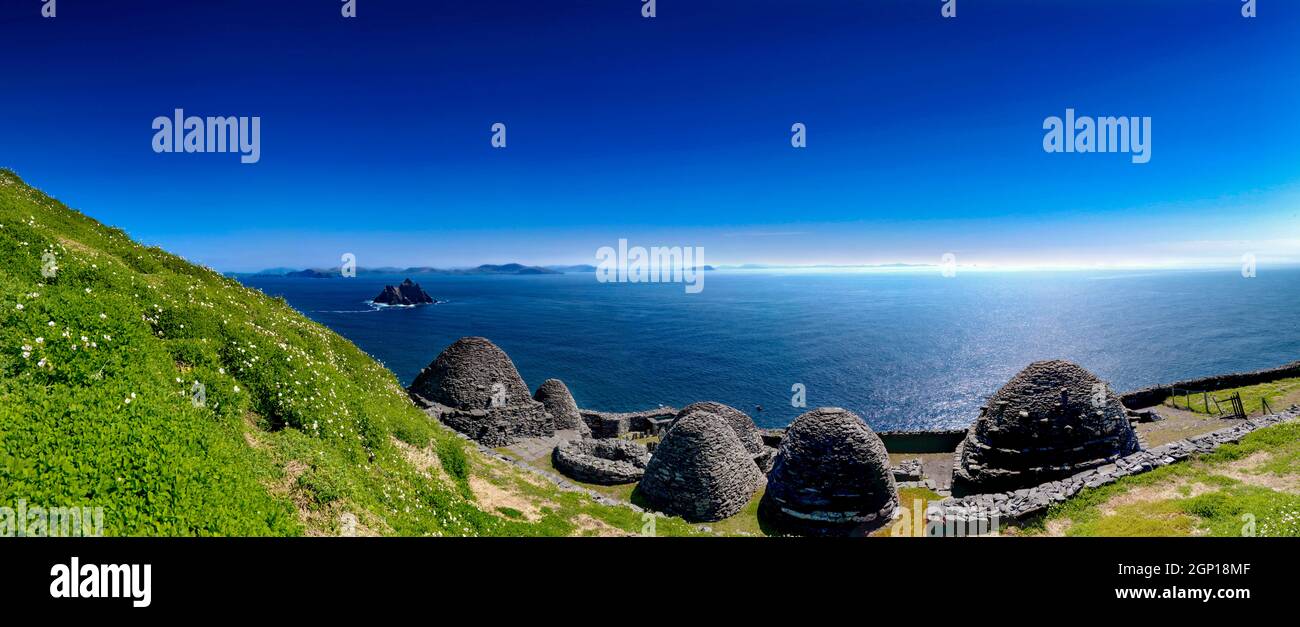Beehive Huts at the UNESCO World Heritage site, Skellig Michael ...