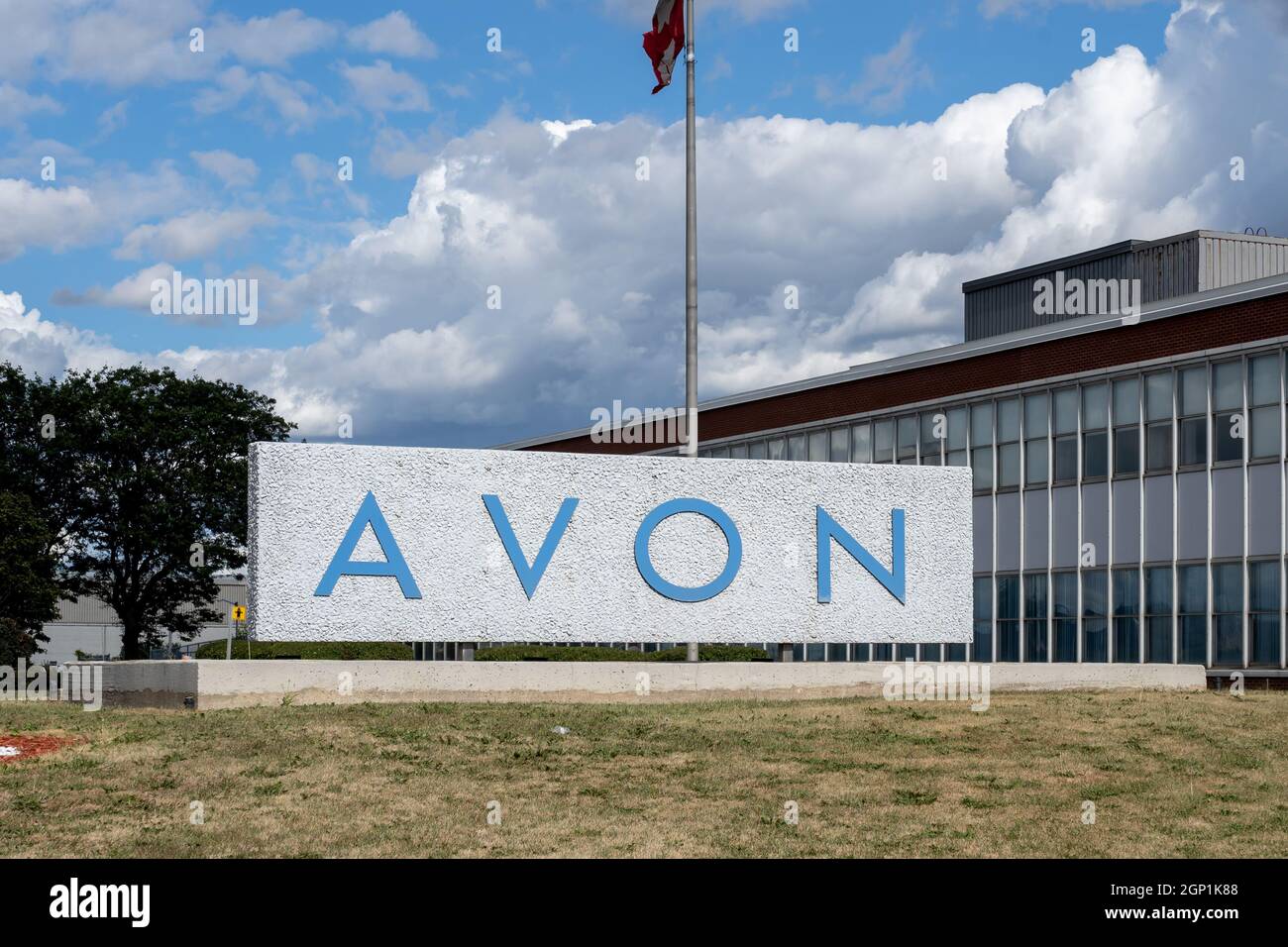 Avon logo hi-res stock photography and images - Alamy