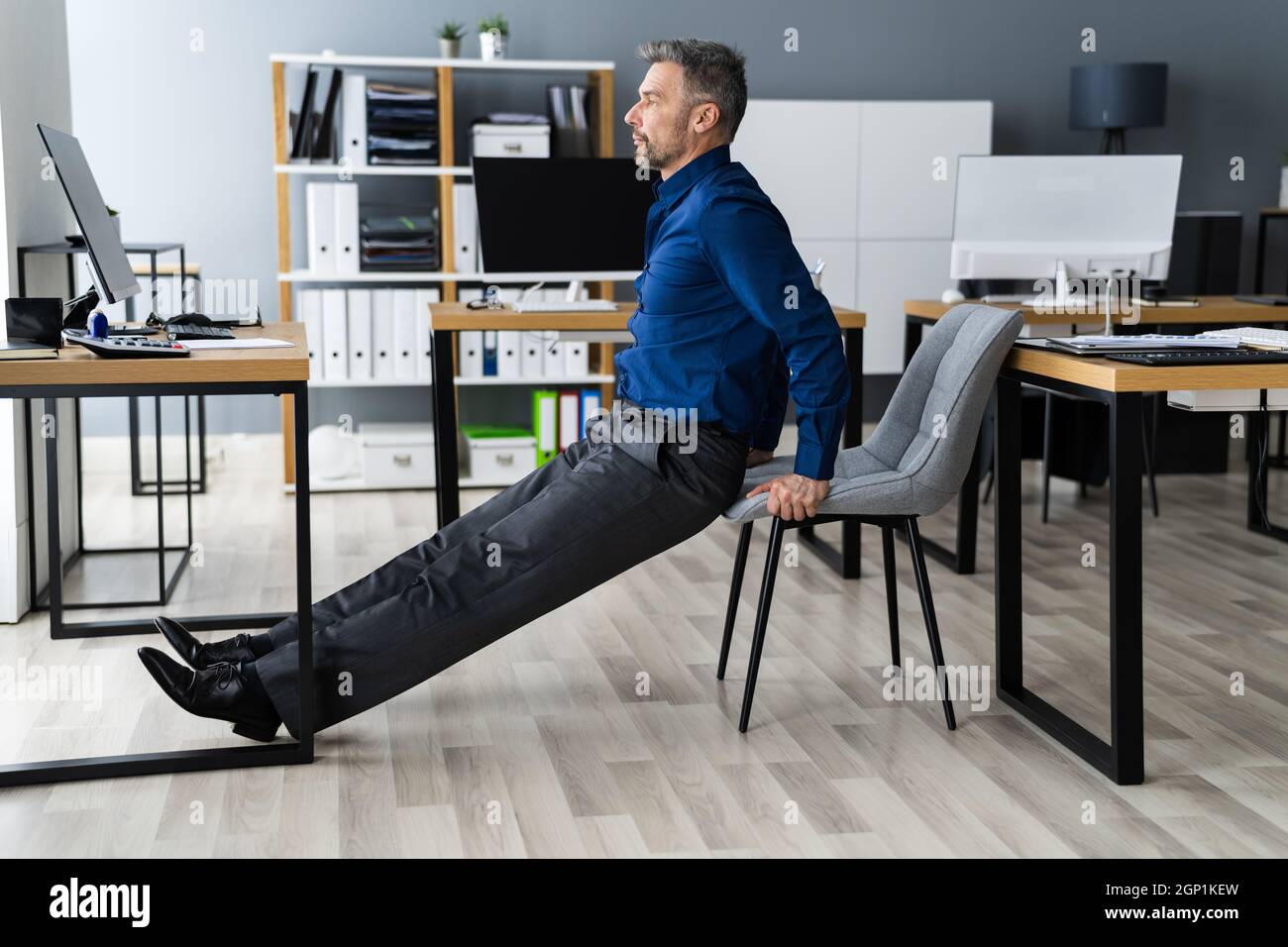 Triceps Dip Office Desk Chair Workout Exercise Stock Photo - Alamy